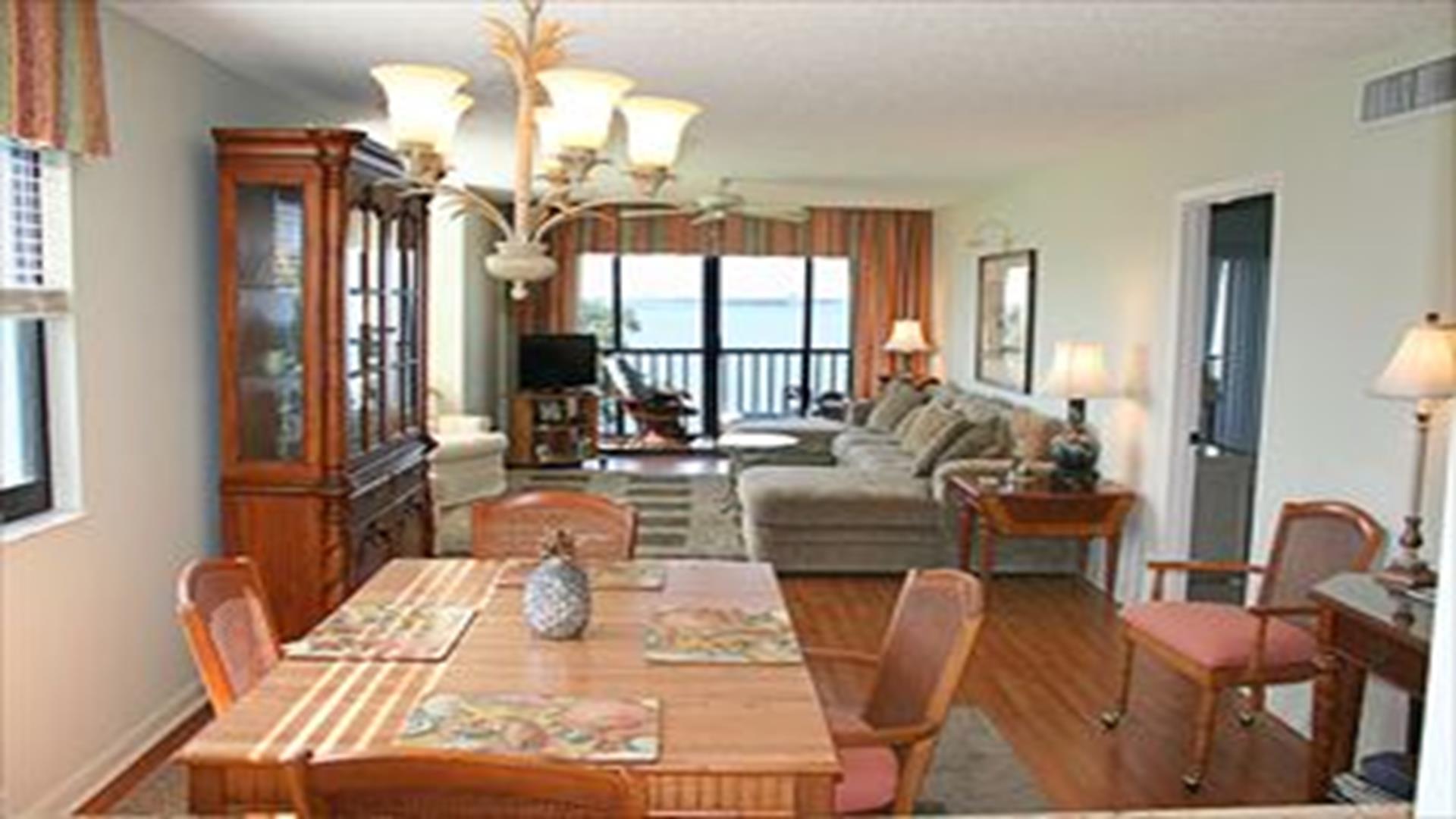 Vacation Rentals Stuart Inlet Village 3-201