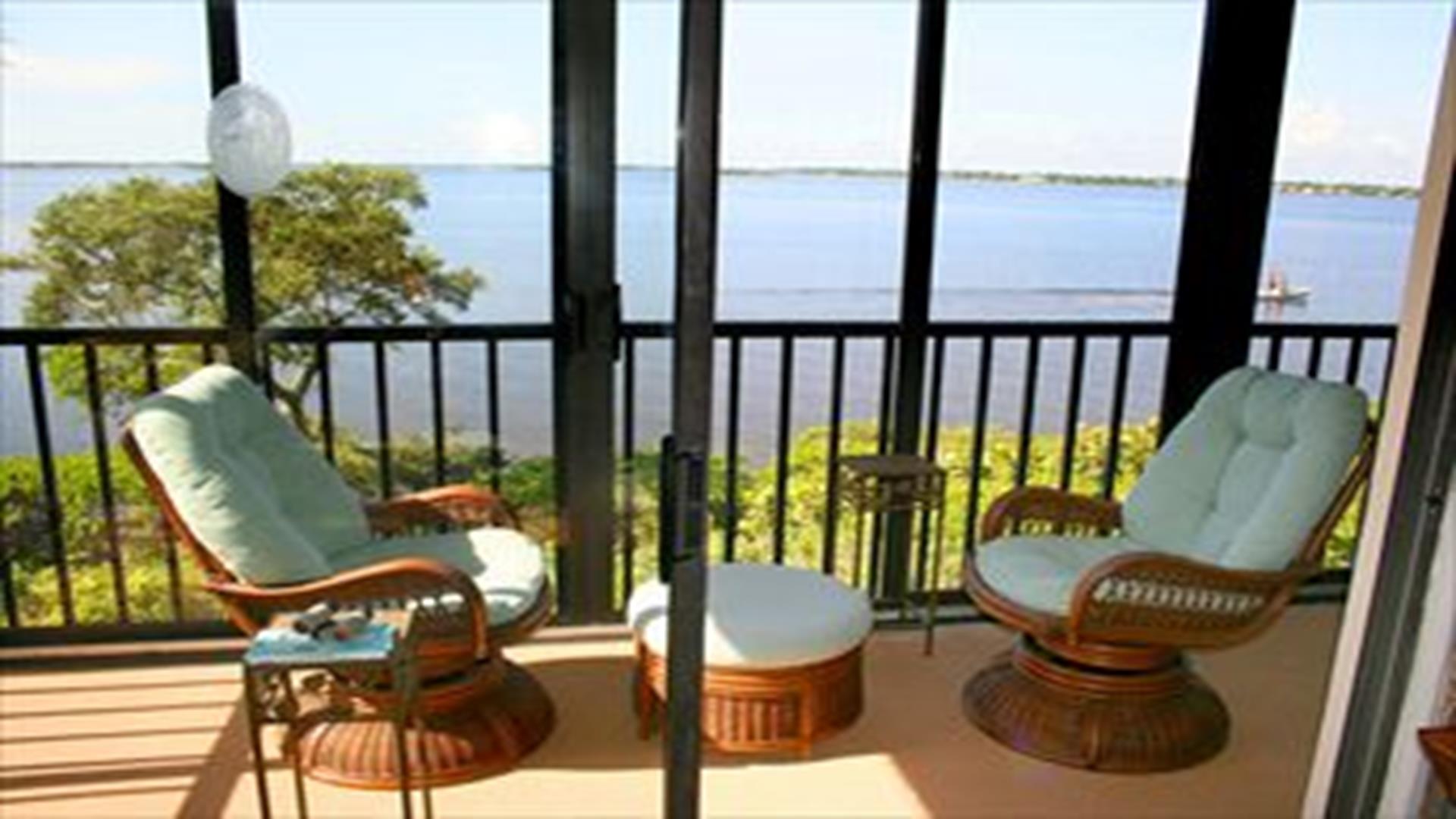 Vacation Rentals Stuart Inlet Village 3-201