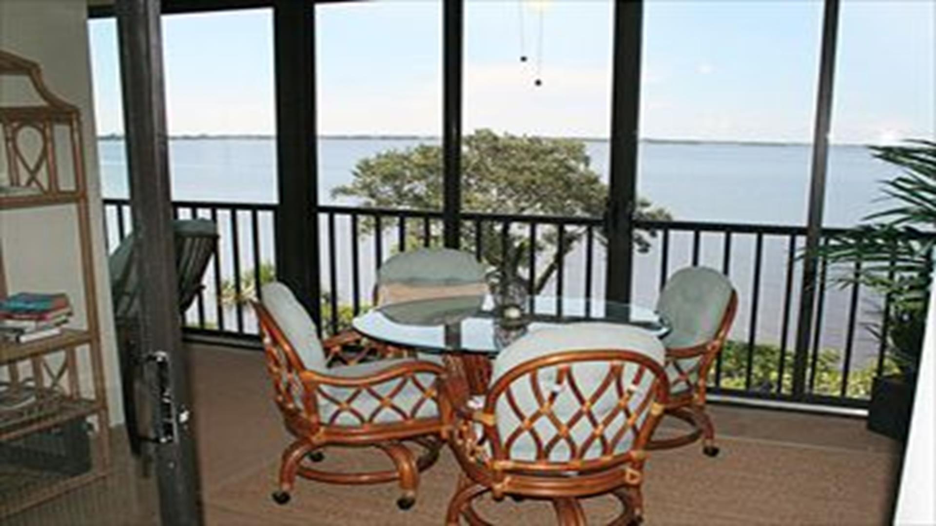 Vacation Rentals Stuart Inlet Village 3-201